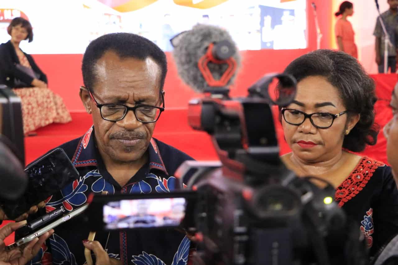 Frans Pekey Paparkan Capaian Kebijakan dan Program 1 Tahun Pimpin Kota ...